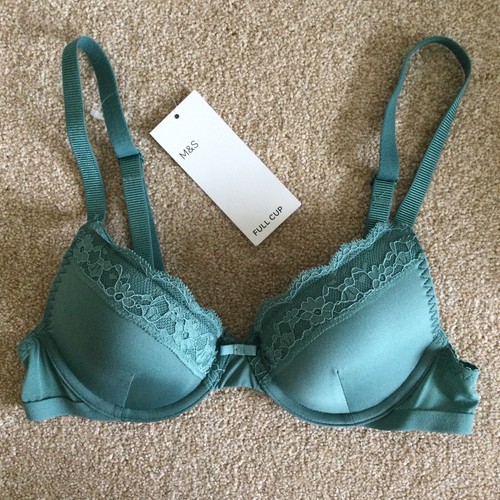 M&S Size 32A Pretty Padded Full Cup Bra Willow Green Smooth Lace Trim ...