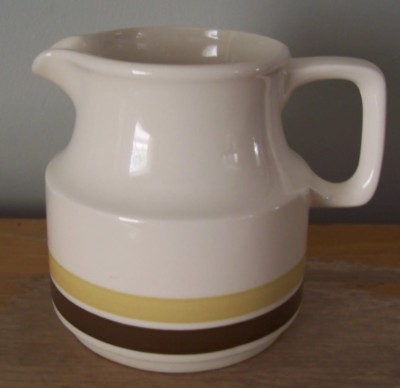 VINTAGE CARRIGALINE BROWN STRIPED PITCHER/JUG - MADE IN IRELAND | eBay