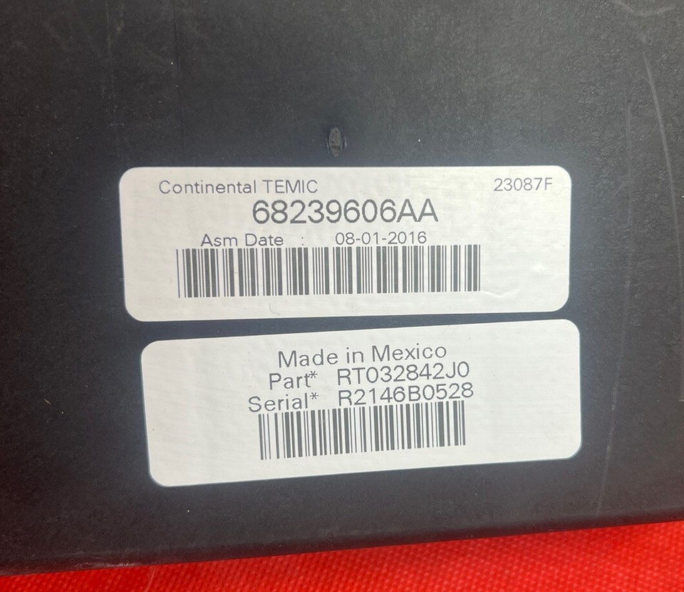2015-2018 Chrysler Dodge Fuse / Relay Box Integrated Power Module ...