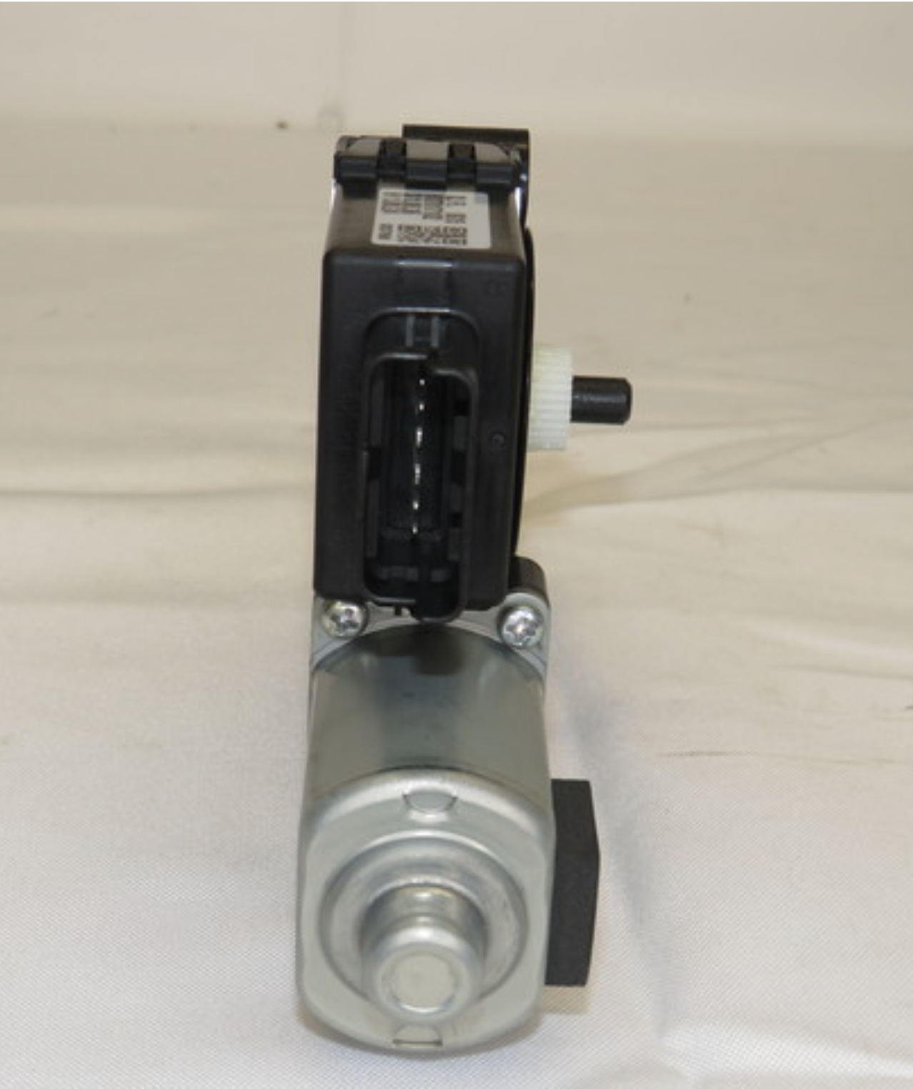 OEM 82450-D9010 Genuine FR/LH Driver Door Window Motor for Kia Sportage ...