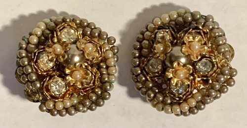 FLOWER BEAD CLUSTER EARRINGS Gold Tone Faux Pearls Rhinestones Clip-On ...