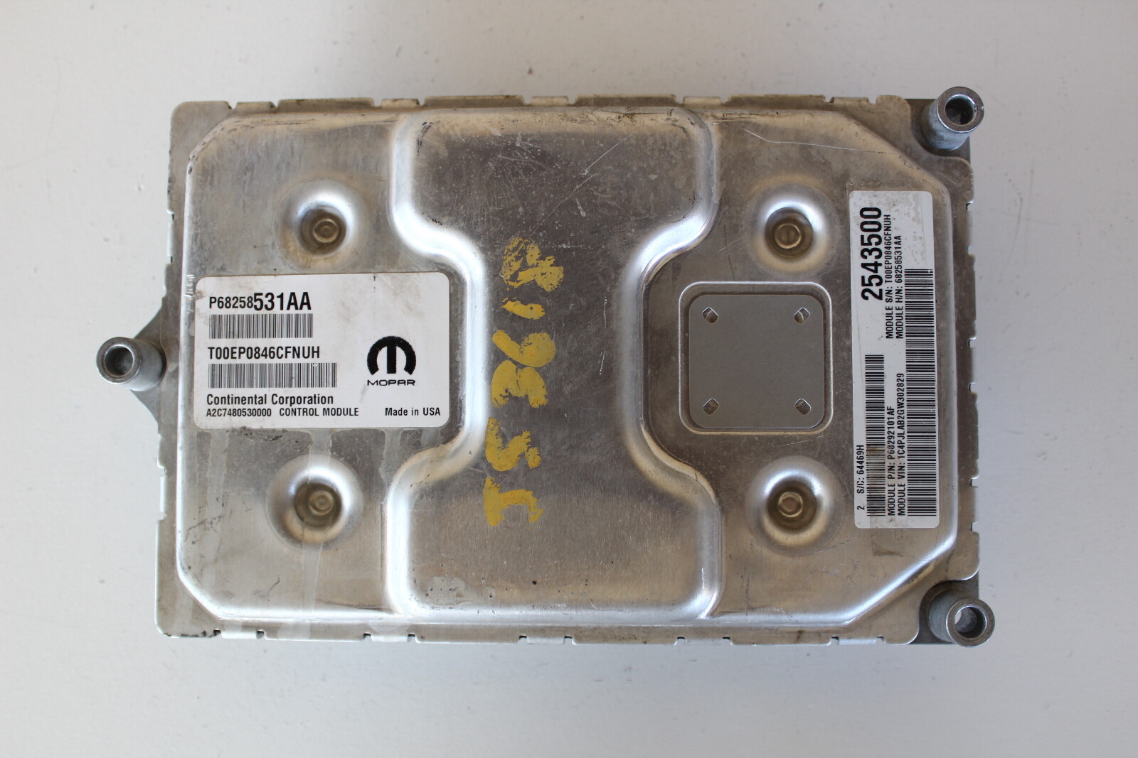 16-17 Chrysler 200 P68292101AF Computer Brain Engine Control ECU ECM ...