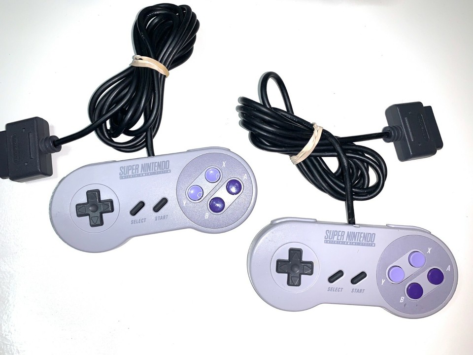 Super Nintendo SNES System Console With 2 OEM Controllers Authentic ...