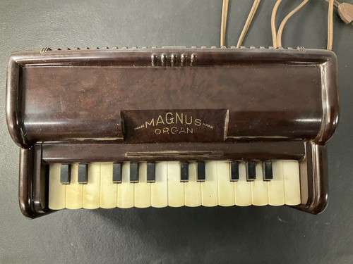 Vintage Magnus 1510 Mini Table Top Electric Air Organ 1950's Works ...