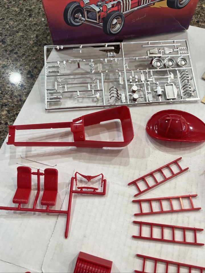 AMT THE FIREBUG FIRE TRUCK ORIGINAL KIT!! HARD TO FIND! #T318! CIRCA ...