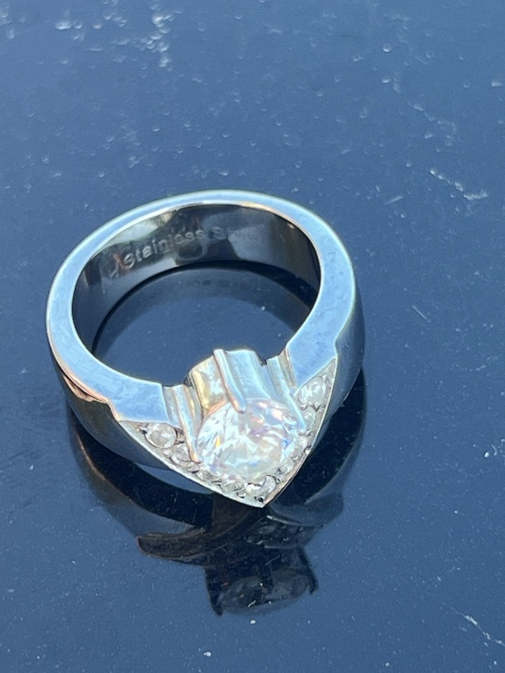 Michael Valitutti NH Signity Collection Stainless Steel CZ Ring Size 6 ...