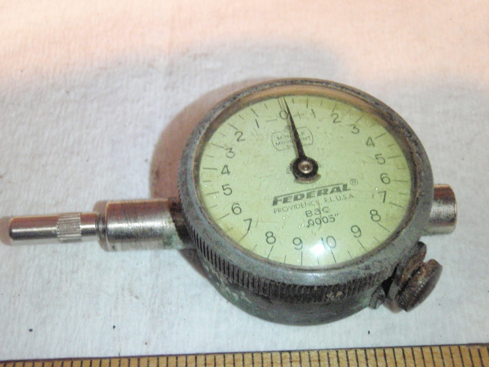 FEDERAL DIAL .0005" INDICATOR 0 - 10 - 0 MODEL B3Q --- 1 1/2" FACE .058 ...