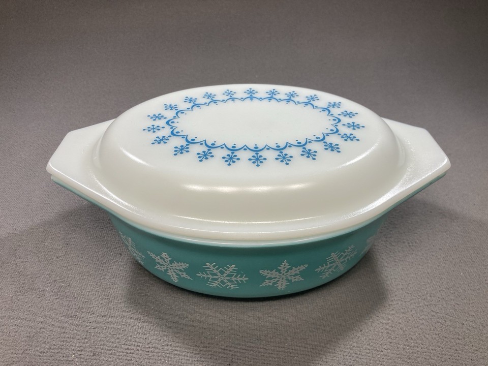 Vintage Pyrex 1 1/2 Qt Oval Casserole Snowflake Turquoise w/Blue ...
