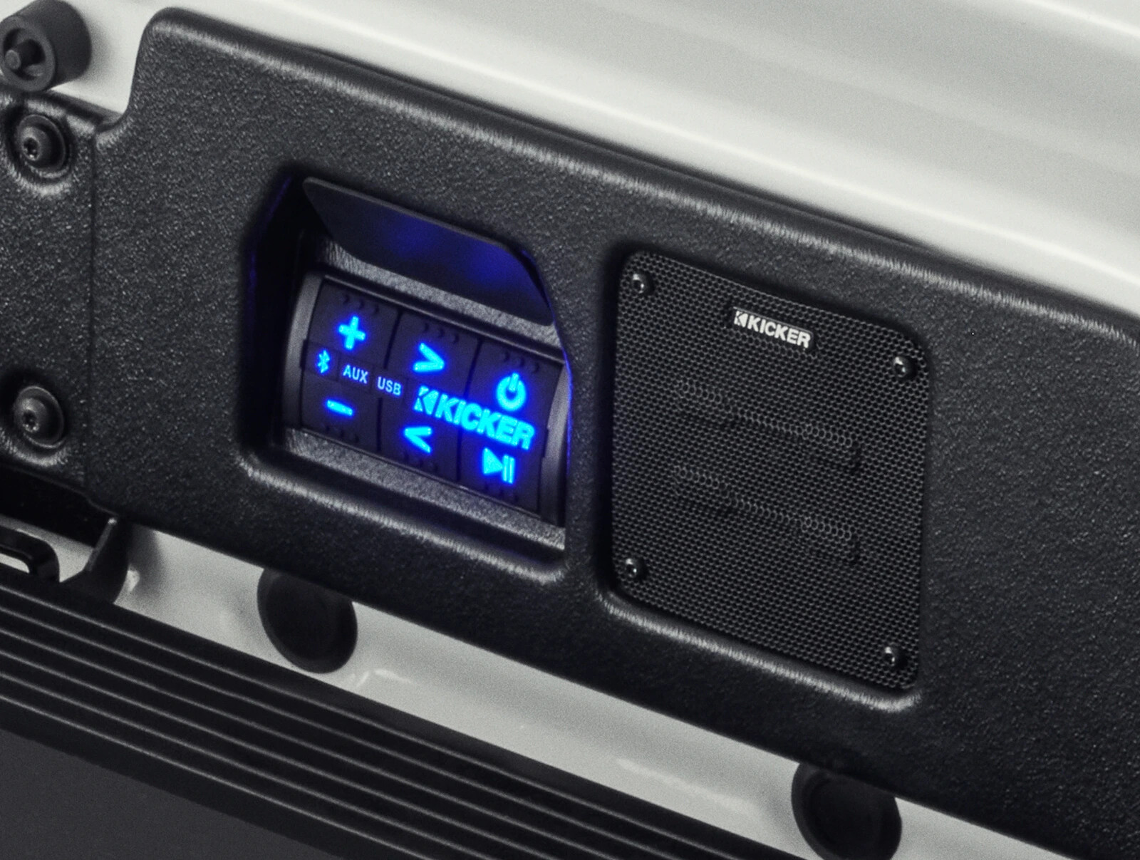 22-25 GMC Hummer EV MultiPro Tailgate Audio System by KICKER NEW GM ...