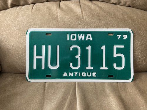 HU 3115 = 1979 Iowa Antique Vehicle License Plate White Letters on ...