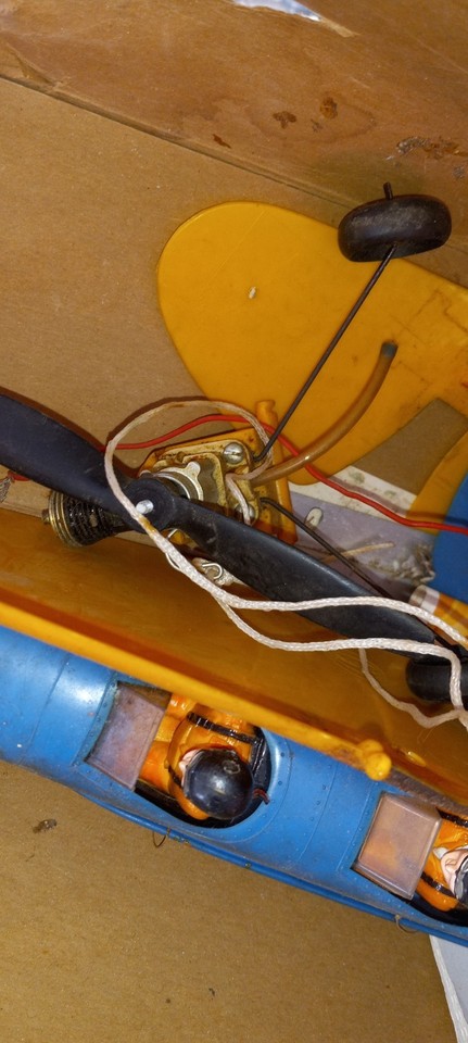 E-Z (EZ) Flyer Trainer - RC Electric Airplane - Cox 6800 - Not removed ...