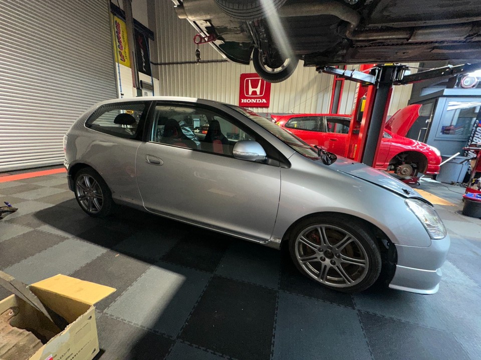 Honda Civic 2.0 i-VTEC (01-06) Type R EP3 Silver ♻️**Breaking** ♻️ ...
