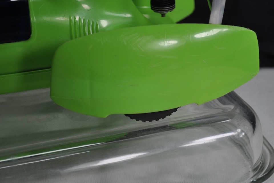 Vintage Original COX SHRIKE PROP ROD GAS .049 TETHER CAR RARE Green ...