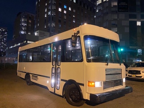 2004 Freight-liner RV shuttle bus, 5.9 Cummins engine , Allison trans ...