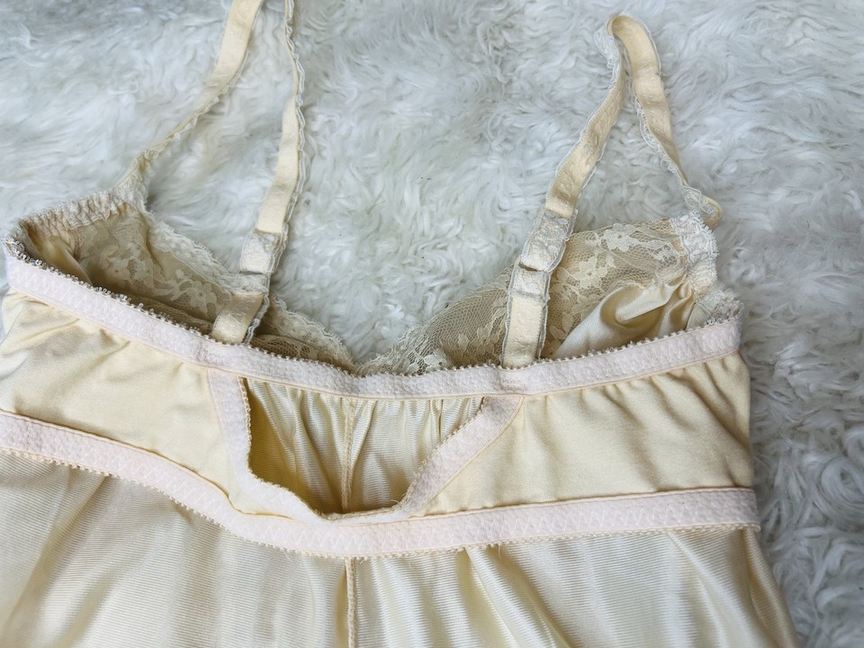 Vtg YOUNG SMOOTHIE 36B Ivory Satin Nylon Lace Underwire Body Suit Teddy ...