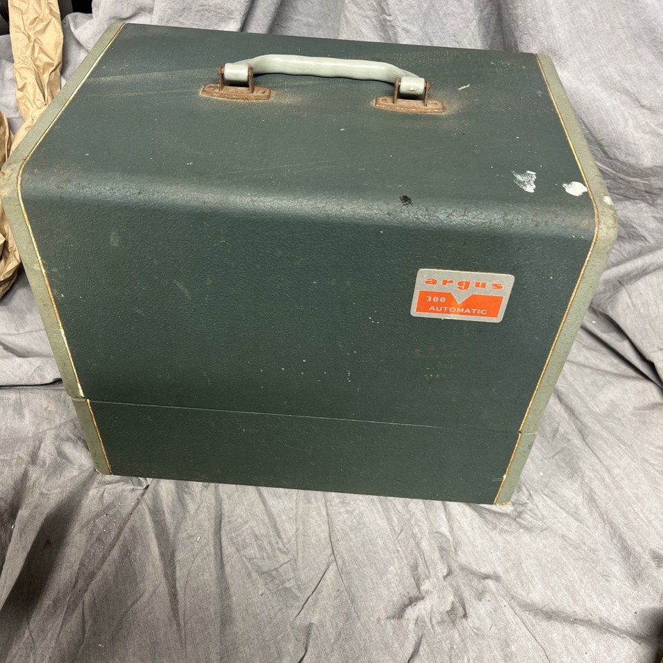 Vintage Argus 300 Automatic Slide Projector w/ Carrying Case, tested ...