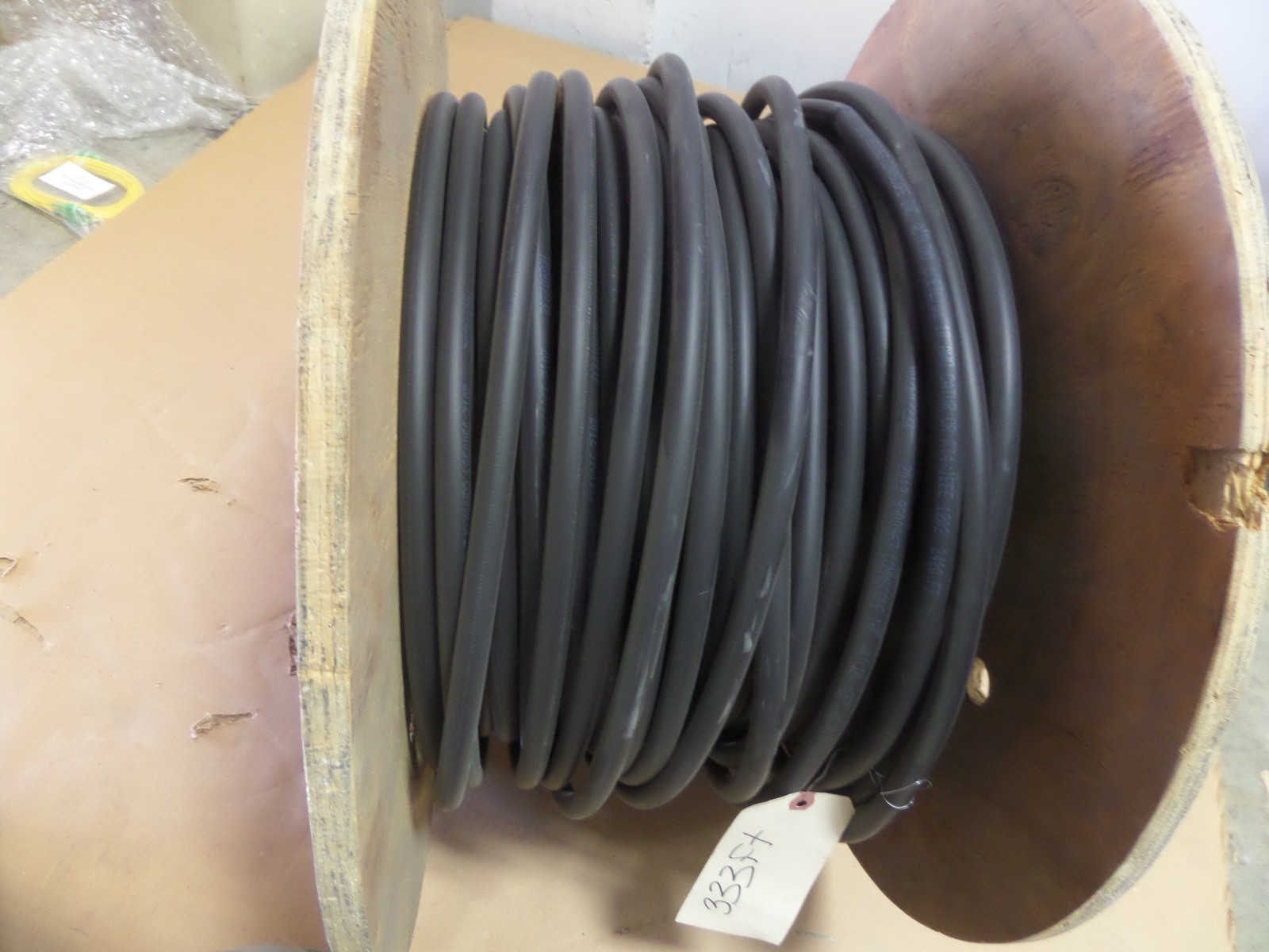 COMMSCOPE 9900963 10AWG CATVR OR FT4/IEEE APPROXIMATELY 330 FEET | eBay