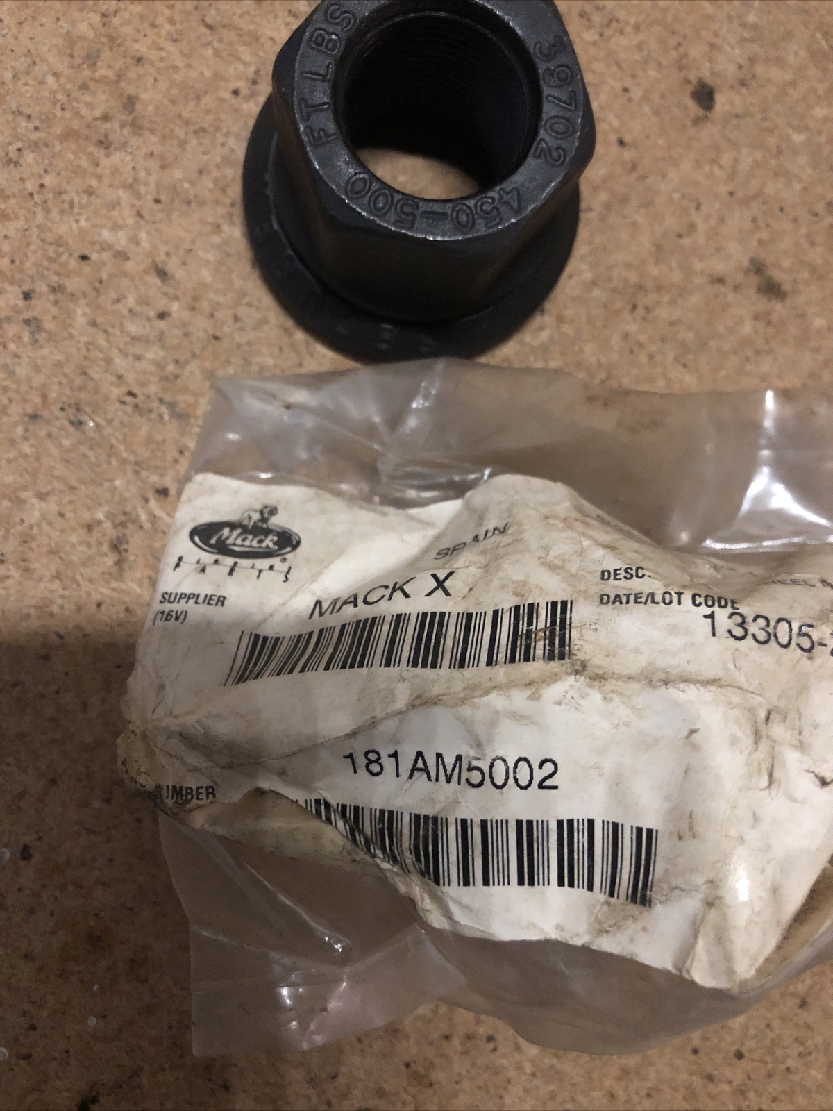 OEM Mack Wheel Nut 33mm Hex M22x1.5 181AM5002 for Mack / GMC Tractor ...