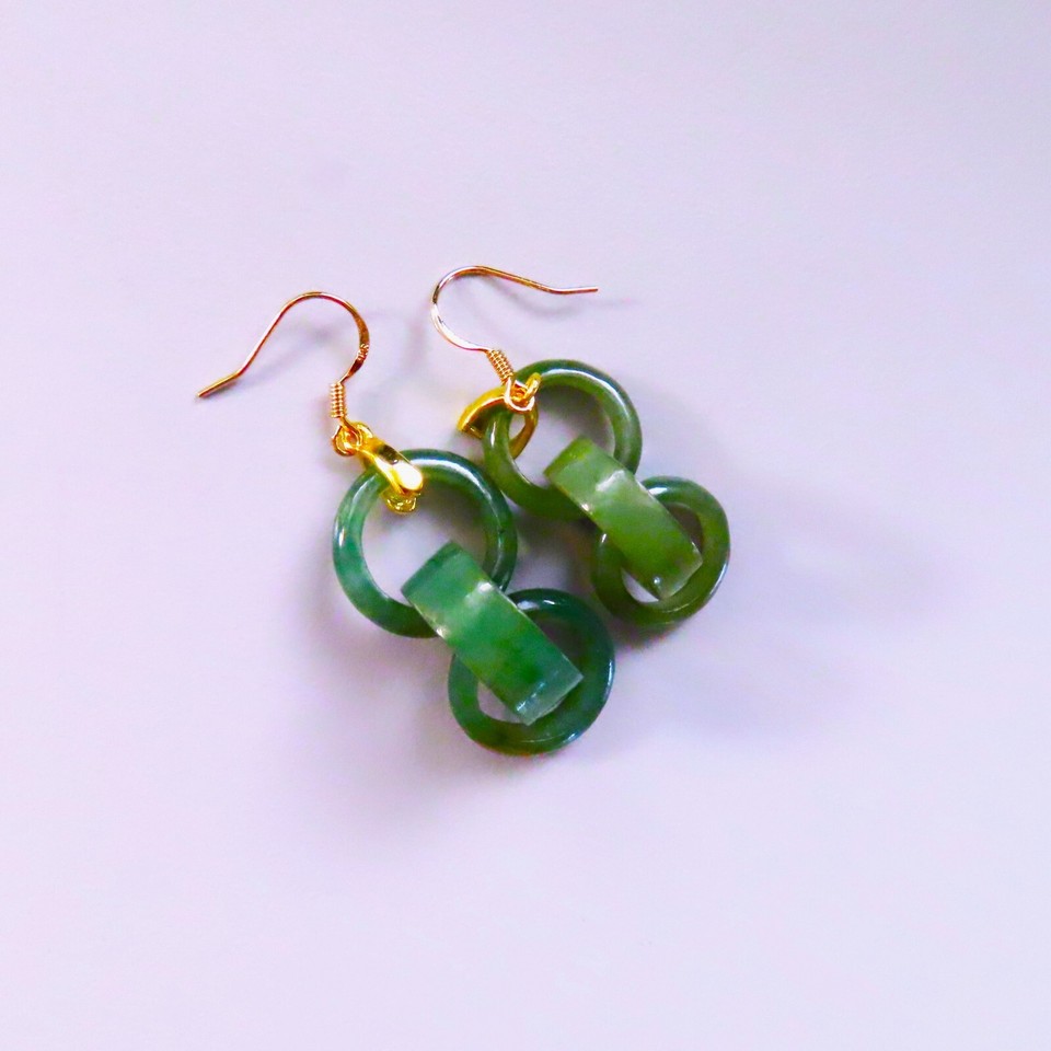 Chinese Carved Green Jadeite Jade Devil's Work Interlocking Circles ...