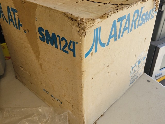 Atari SM124 Computer CRT Monitor Monochrome Display 1985 for sale ...
