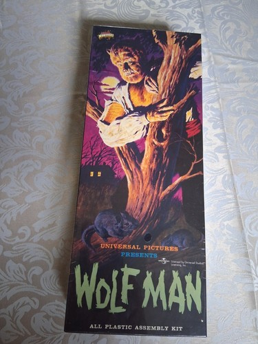Wolfman 1999 All Plastic Assembly Kit No. 425-98 AURORA, Sealed Box | eBay