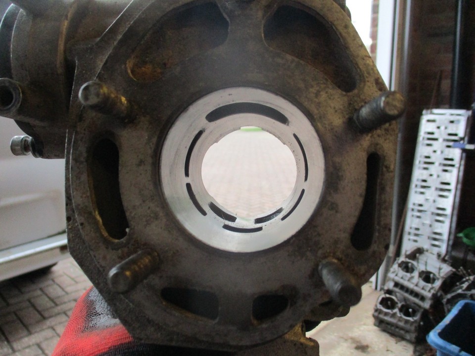 YAMAHA RD250 YPVS RD250 YPVS BARRELS AND PISTONS | eBay UK