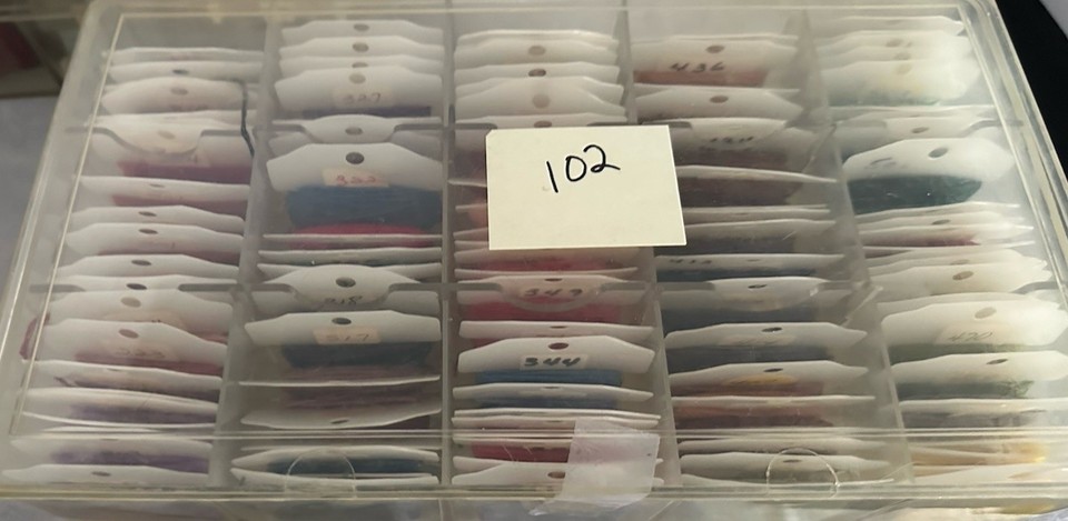 Embroidery Floss 700+ Skeins Thread w/Organizers Bobbins DMC Cross ...