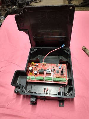 (New) Mighty Mule MM571W MM572W Gate Opener Battery Tray Battery Box ...