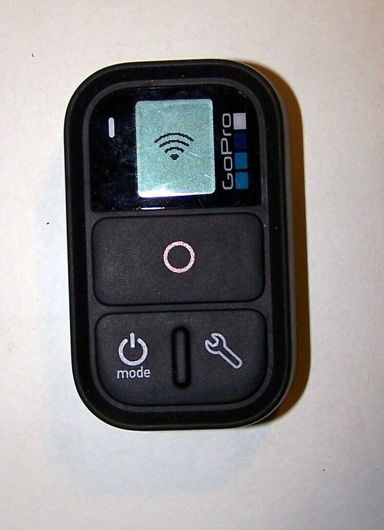 GoPro Smart Remote (GoPro Official Accessory) includes usb charging ...