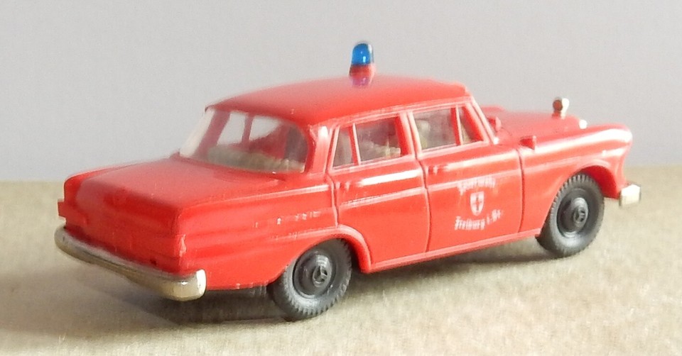 Micro BREKINA Ho 1/87 Mercedes Benz 190 Fire Engine Feuerwehr Fribourg ...