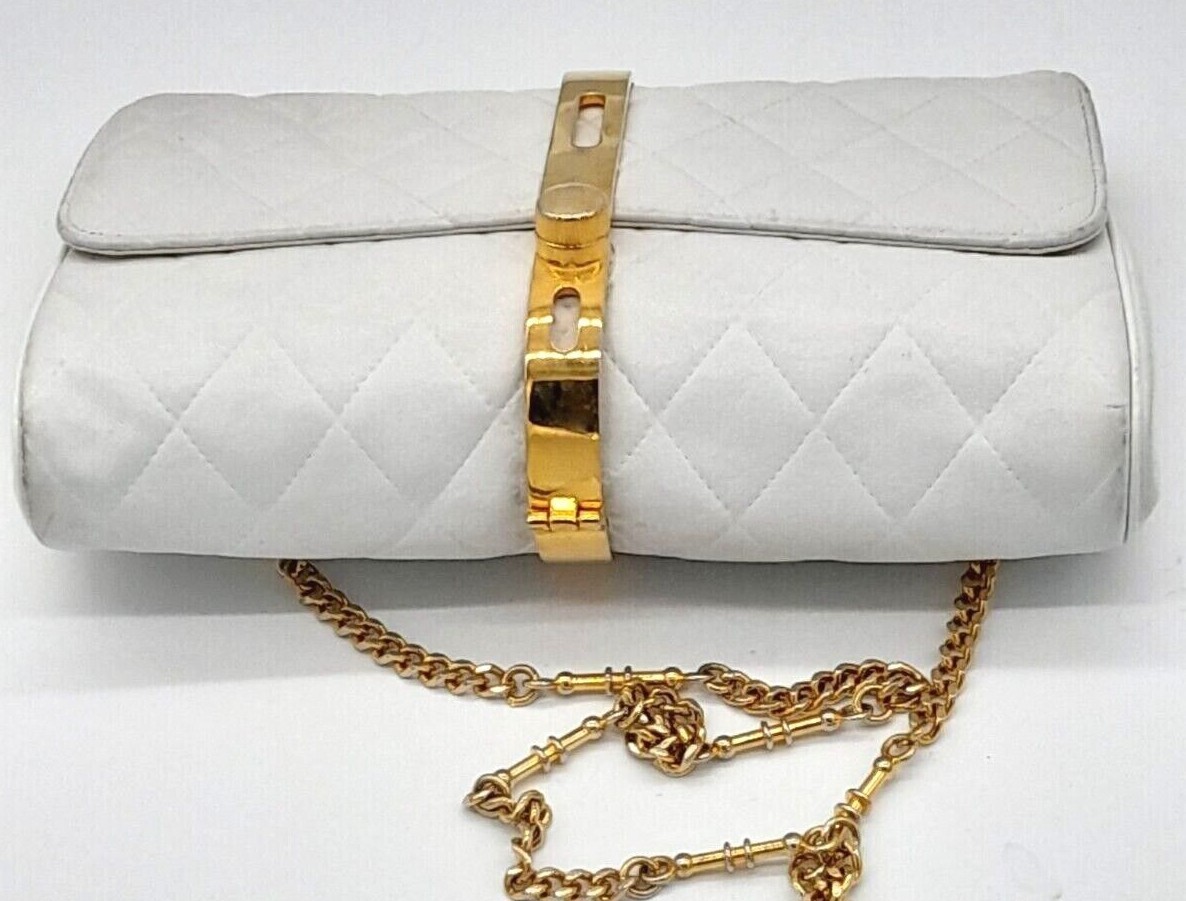 Vintage Susan Gail all leather white quilted small evening clutch Nice ...