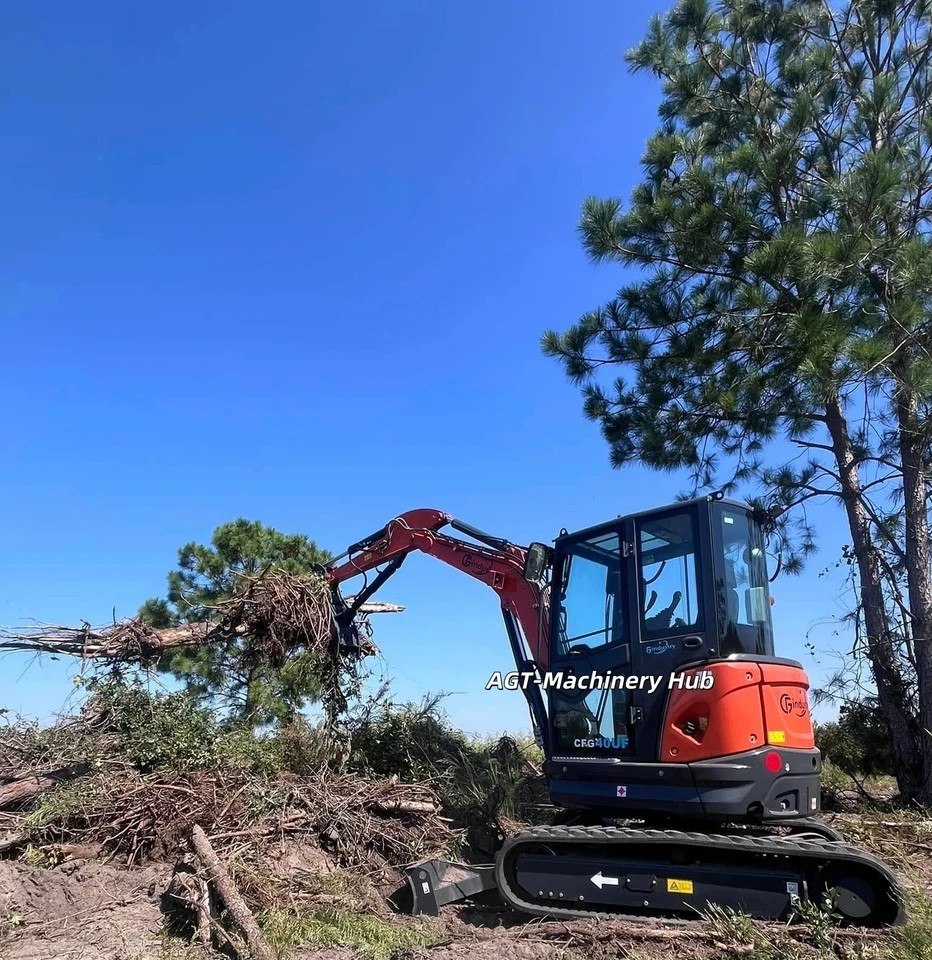 CFG-40UF 4 Ton Mini Excavator Digger with Kubota Diesel Engine -Comfort ...