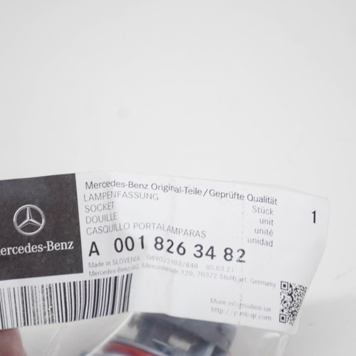 MERCEDES-BENZ C W203 FRONT LEFT TURN SIGNAL LAMP HOLDER A0018263482 | eBay