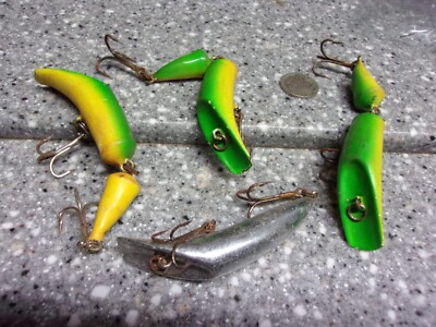 Other - Vintage Canadian Wiggler