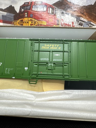 ATHEARN BNSF 57' Reefer Western Fruit Green 1/87 HO Scale Model NOS | eBay