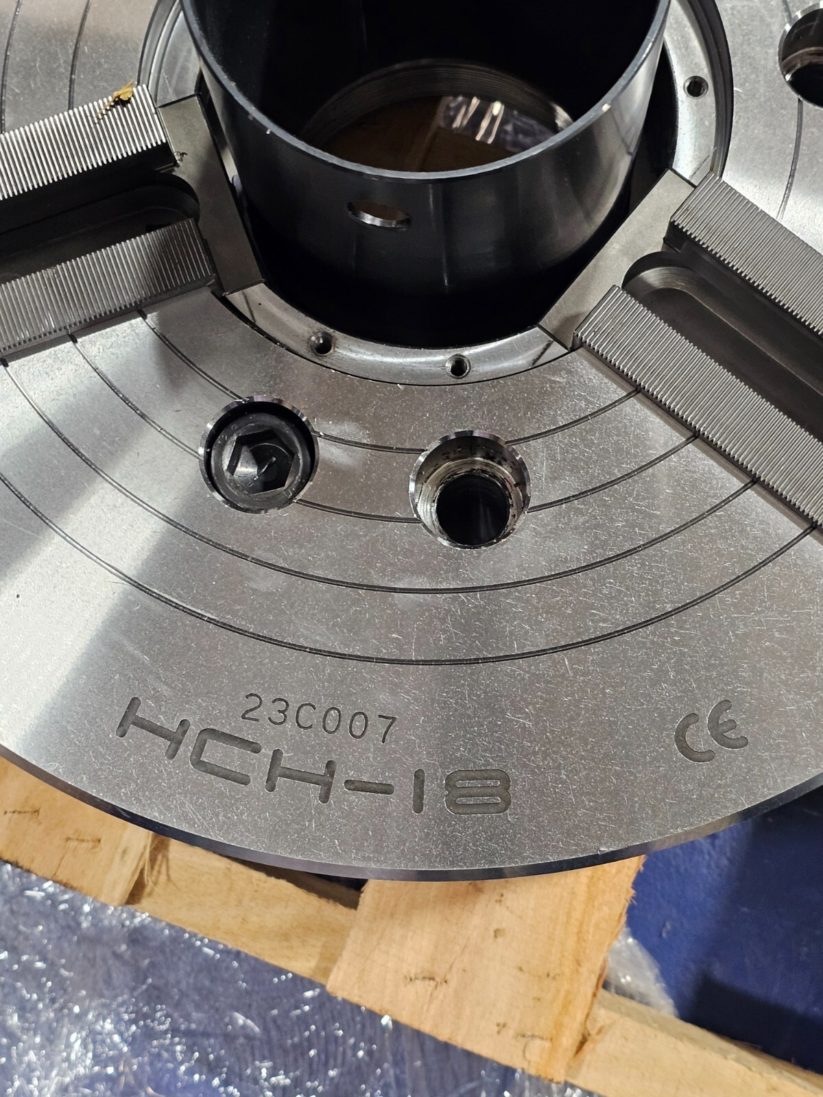 SAMCHULLY, HCH-18 A2-11, 18" POWER CHUCK, DRAW TUBE AND SLEEVE FRT010 ...