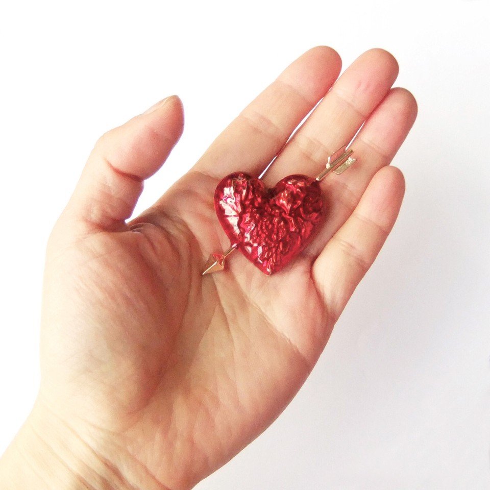 2pcs Brooch Red Heart Relief Flower Gold Cupid's Arrow Love Pin ...