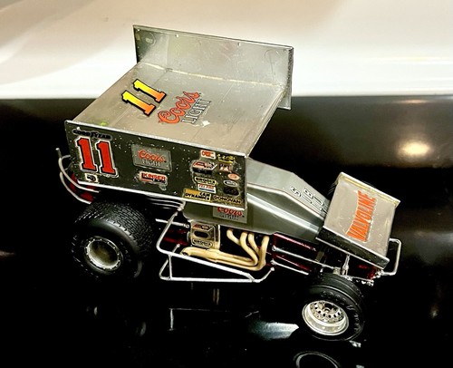 🏁 Built Model Kit MONOGRAM STEVE KINSER #11 COORS LIGHT SPRINT CAR 1:24 ...