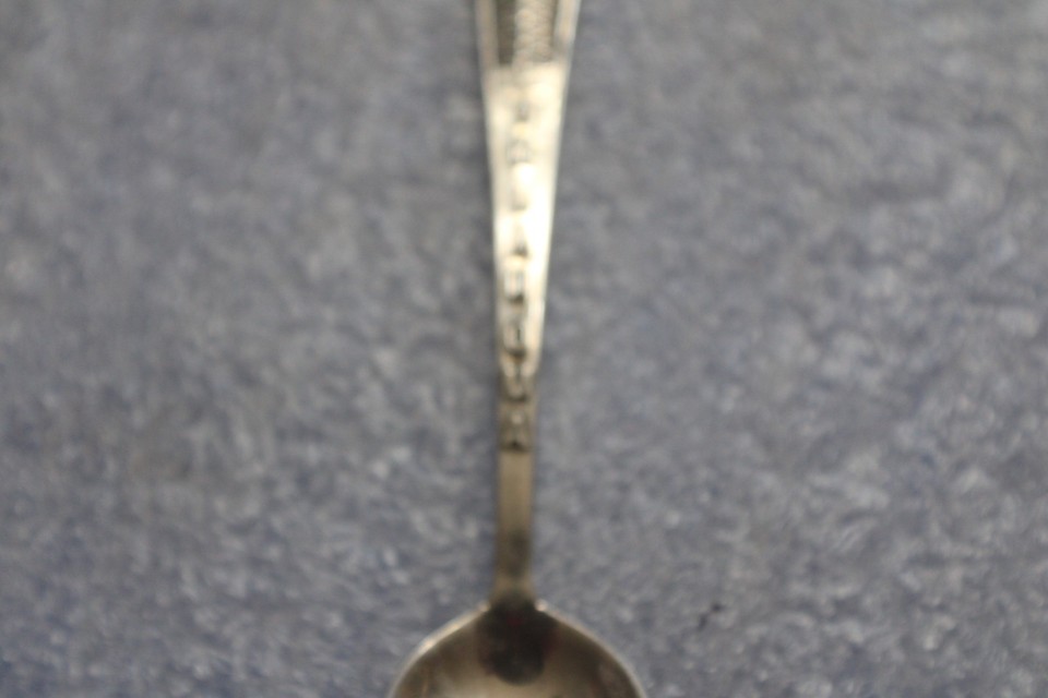ANTIQUE STERLING SILVER OKLAHOMA SOUVENIR SPOON - 4-1/4" LONG- 11 GRAMS ...
