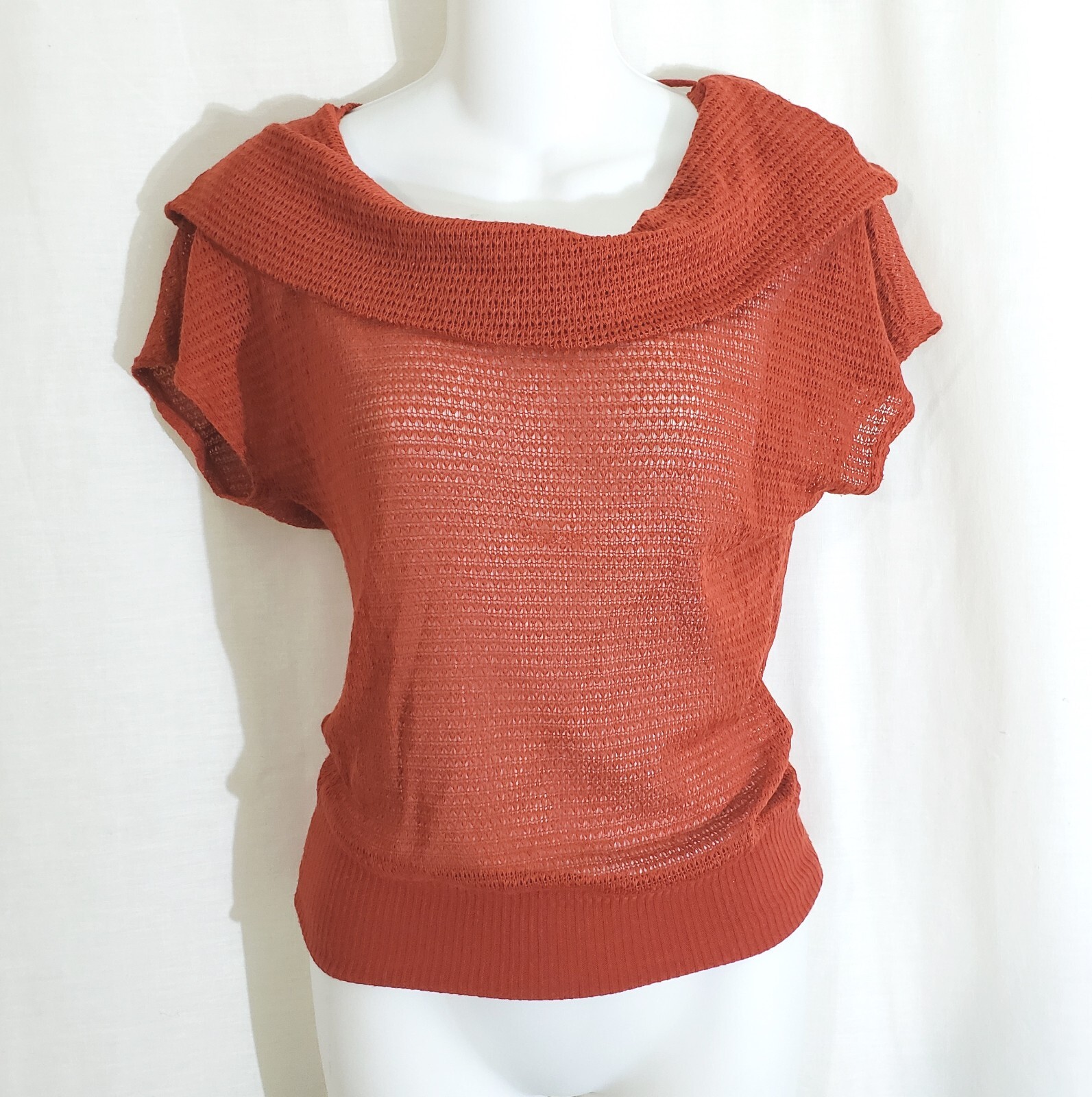 Contents Womens Size Small Rust Orange Knit Top Blouse Shirt Short ...