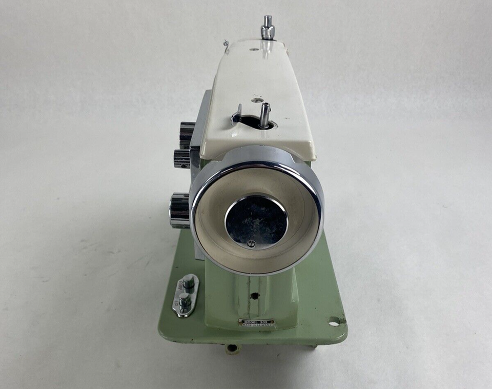 Vintage Dressmaker Sewing Machine Model Number 205 For Parts or Repair ...