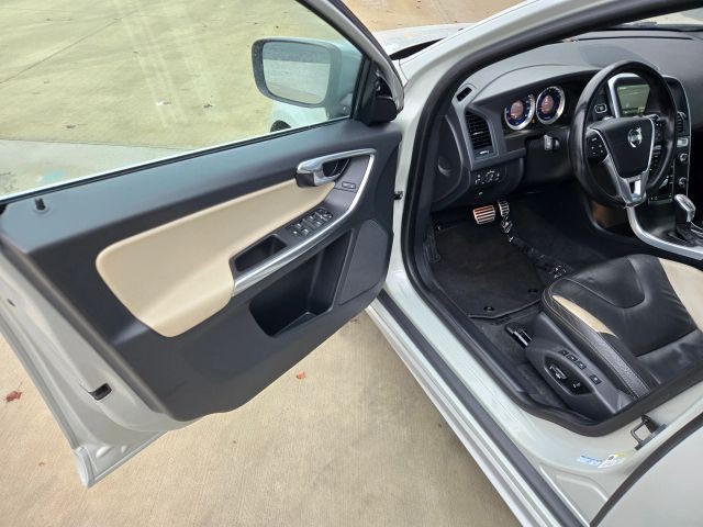 2013 Volvo XC60 T6 R-Design Platinum Sport Utility 4D | eBay