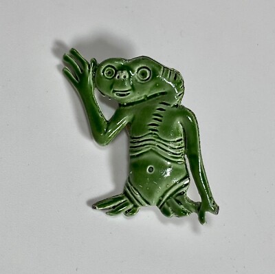 Vintage ET Extra Terrestrial Green Enamel Alien Lapel Pin-Denim Jacket ...