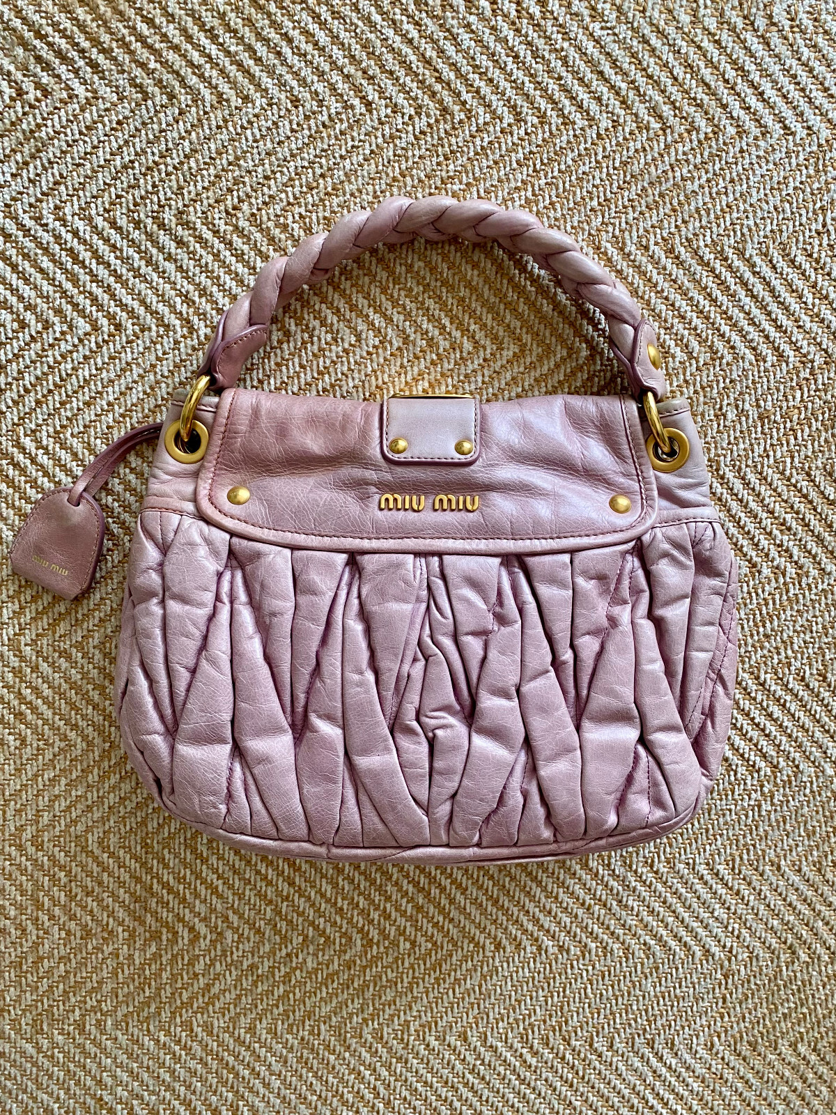 AUTHENTIC MIU MIU_MATELASSÉ PLEATED LEATHER COFFER BAG_PALE PINK ...