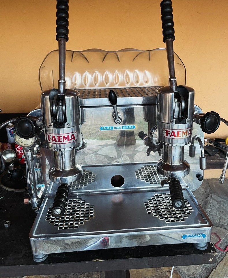 vintage espresso machine Faema Urania ..Faema.no Gaggia.lever Espresso ...