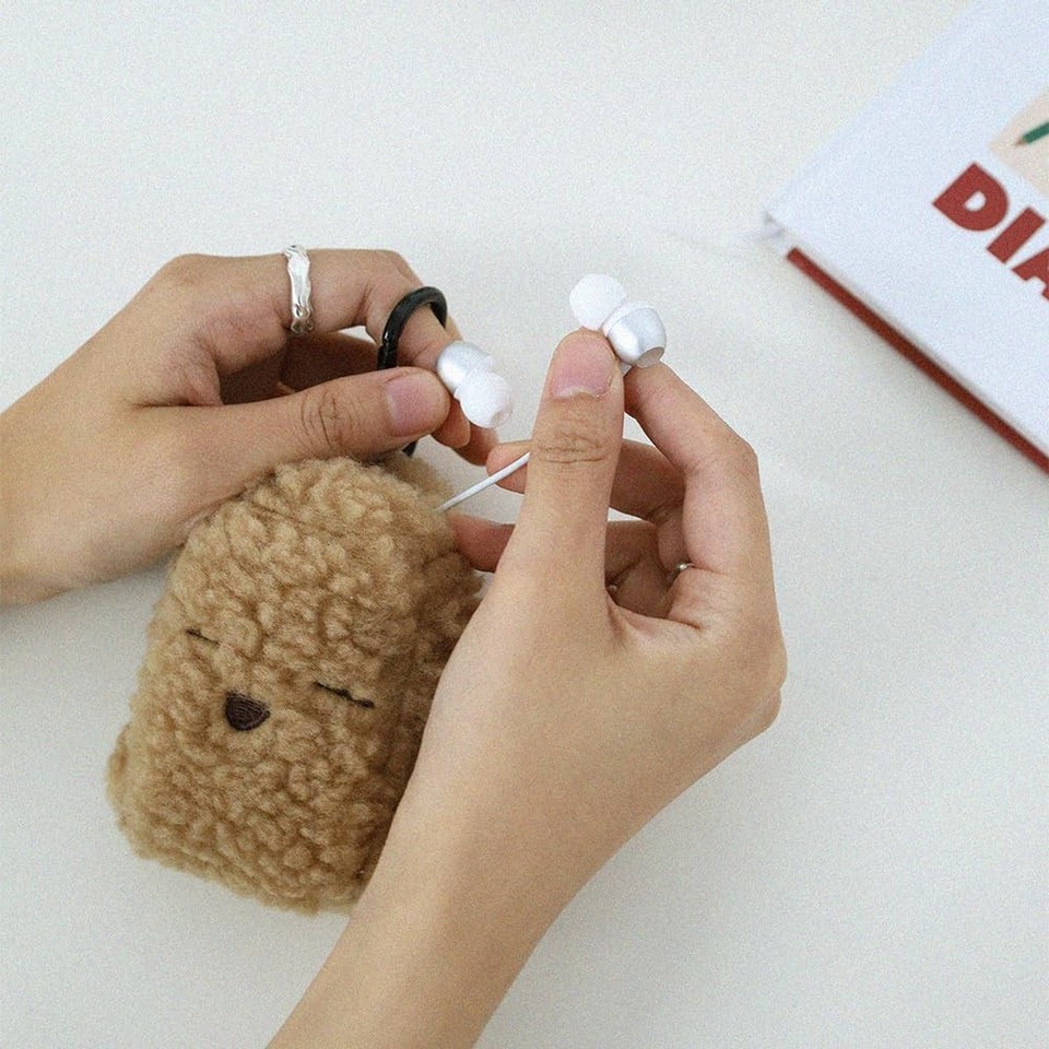 Kim Ha-Chan Fleece Mini Key Ring | Carabiner Keychain, Pocket Cover ...