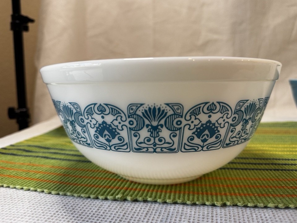 Vintage Pyrex Apollo 11 Horizon Blue 3 Piece Mixing Nesting Bowl 401 ...