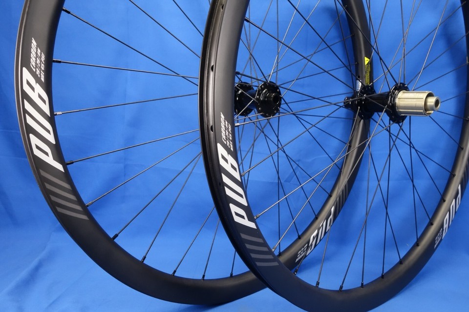 New Pub Carbon Gavel Disc Carbon Clincher 700c Wheelset, Thru Axle ...