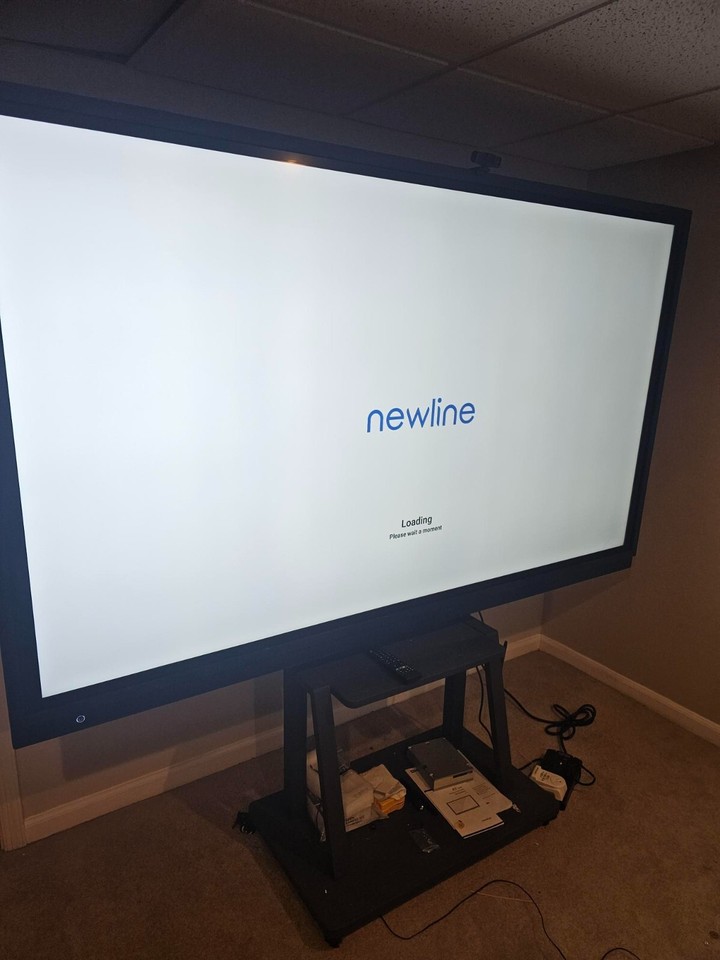 Newline TruTouch 4K TT-8619RS RS+ 86" LED interactive display + Stand ...