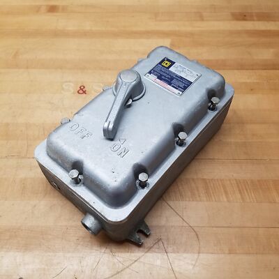Boxes & Enclosures - Explosion Proof Enclosure